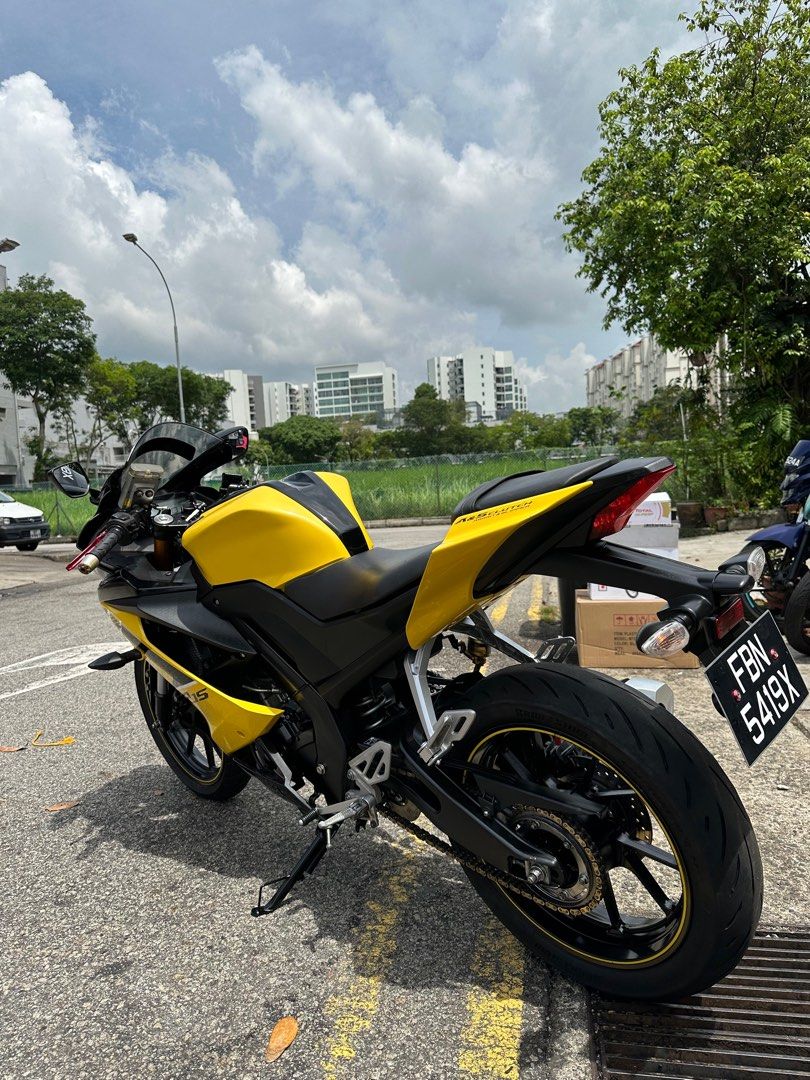 Pre Own Yamaha YZF-R15 V3 For Sale, Motorcycles, Motorcycles for Sale, Class 2B on Carousell