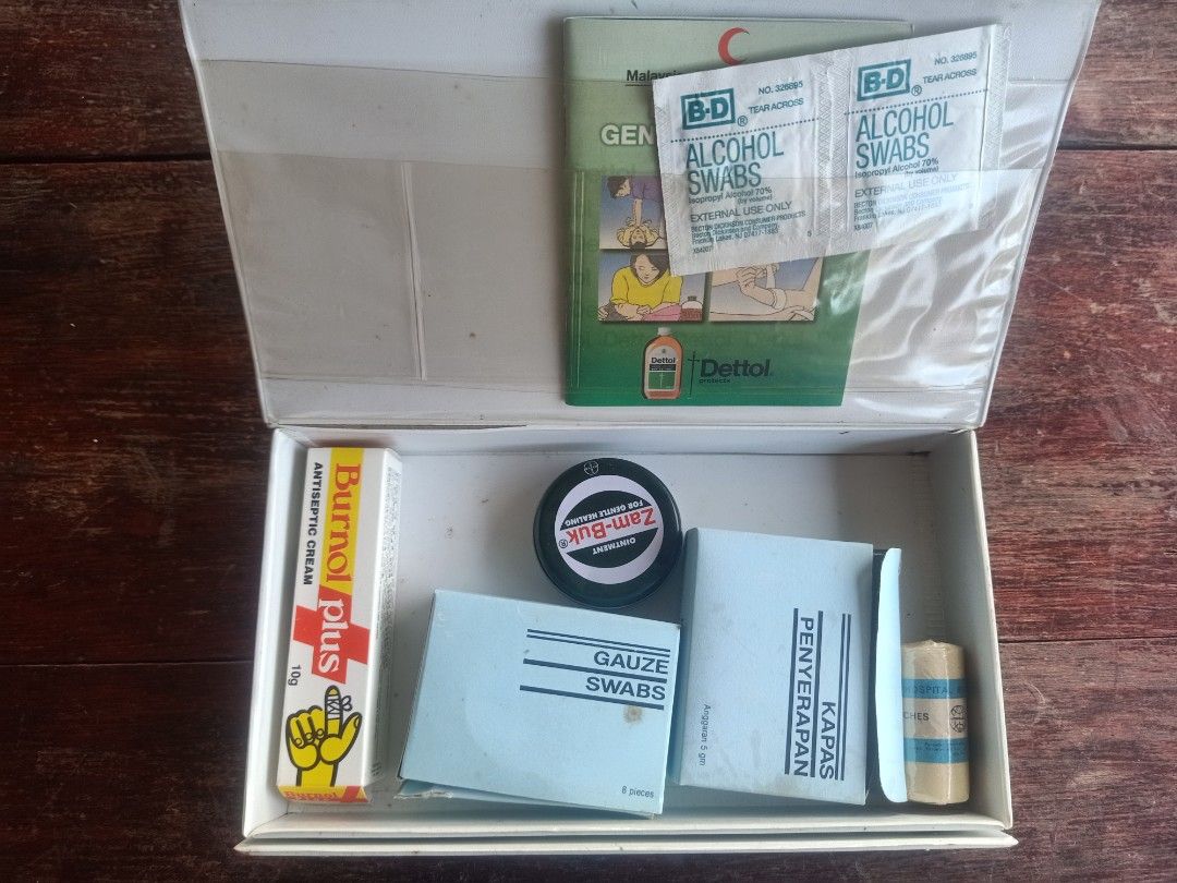 proton eon first aid, Hobbies & Toys, Collectibles & Memorabilia ... proton eon first aid, Hobbies & Toys, Collectibles & Memorabilia ...
