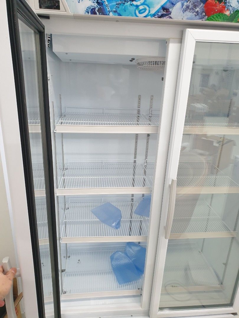 Sanden 2 Glass door Chiller SPM1003, TV & Home Appliances, Kitchen ...