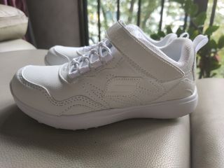 Skechers white shoes For Sale | Sneakers & Footwear | Carousell Singapore