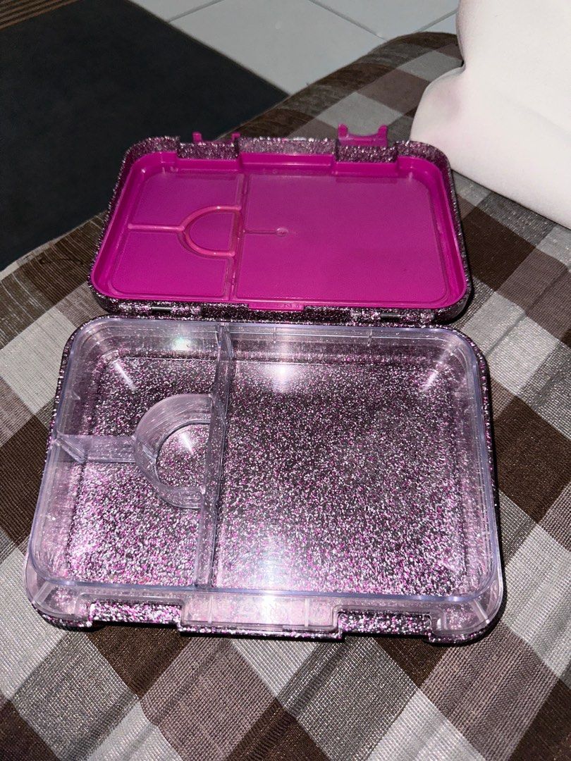 smiggle bento lunch box on Carousell