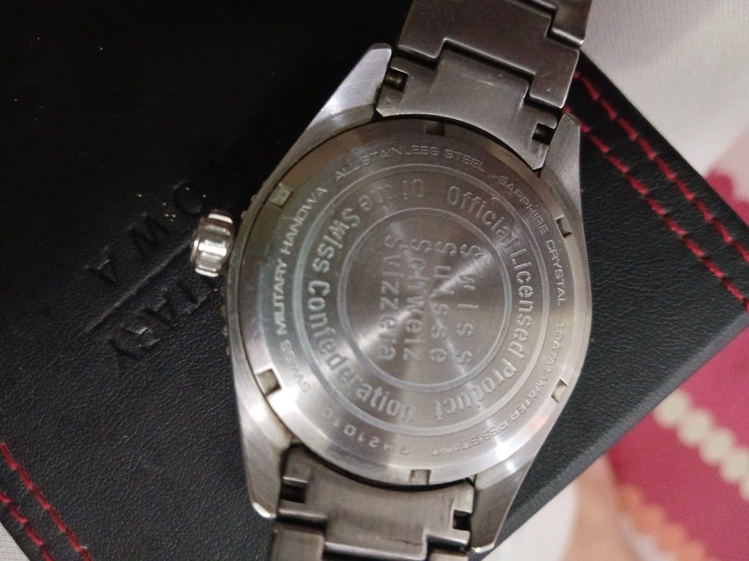 Swiss Military Hanowa Sapphire Crystal watch, Men's Fashion, Watches ...