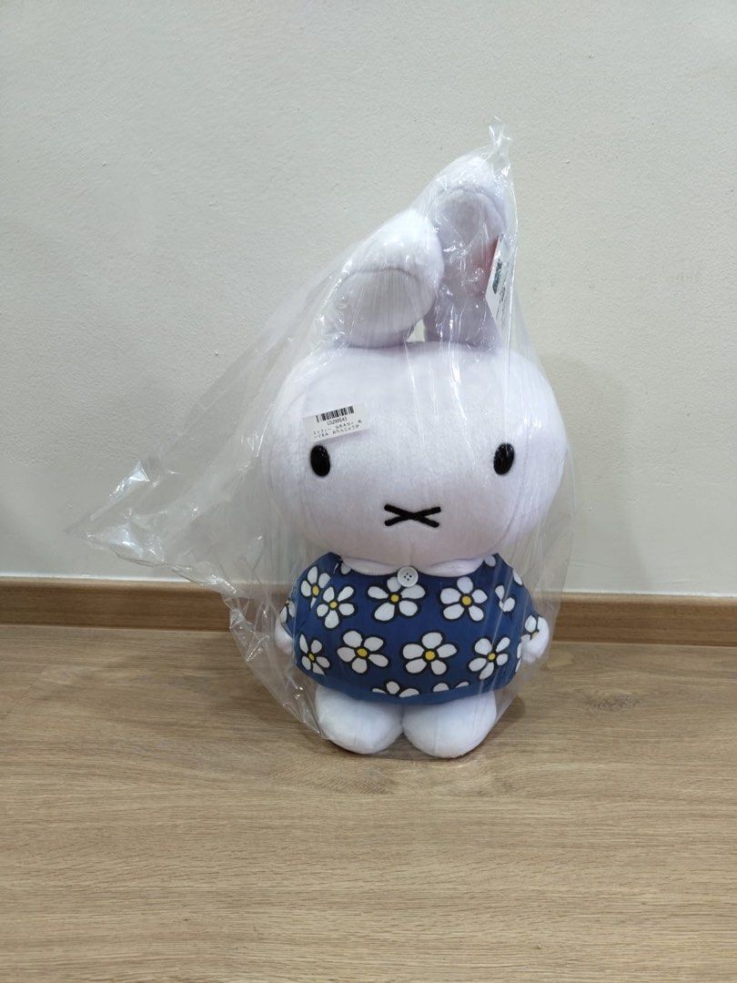 Taito japan Limited Miffy - Floral Blue GRAN+ Huge Plushy Birthday 55cm, Hobbies & Toys, Toys ...