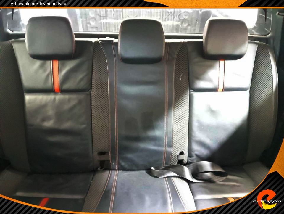 Toyota hi ace commuter deluxe on Carousell