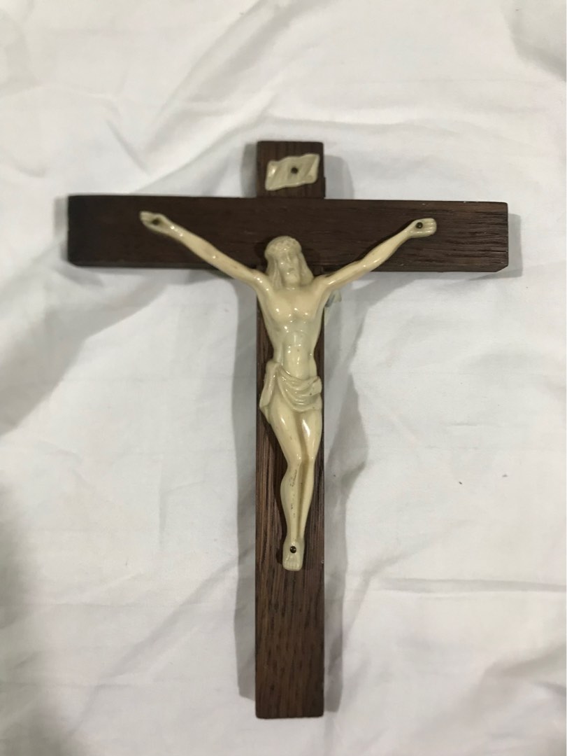 Vintage crucifix, Hobbies & Toys, Memorabilia & Collectibles, Religious ...