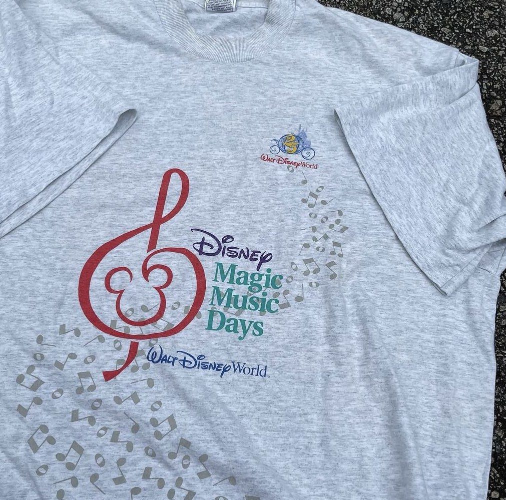 Vintage Disneyland Magic Music Days, Men's Fashion, Tops & Sets ...