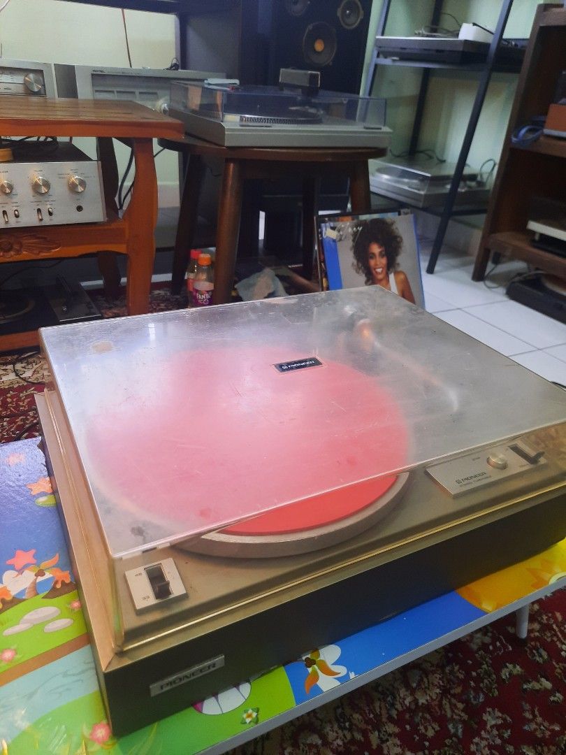 Vintage turntable PIONEER, Audio, Other Audio Equipment on Carousell