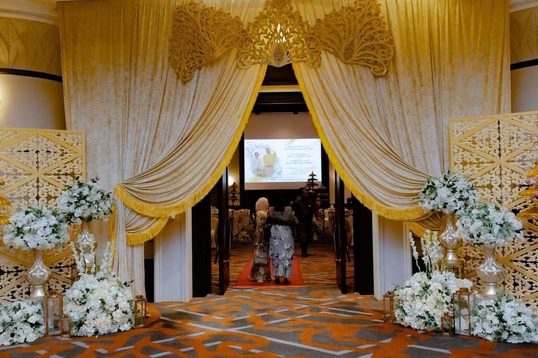 Grand luxury Wedding ceremony setup pakej perkahwinan pelamin garden ...