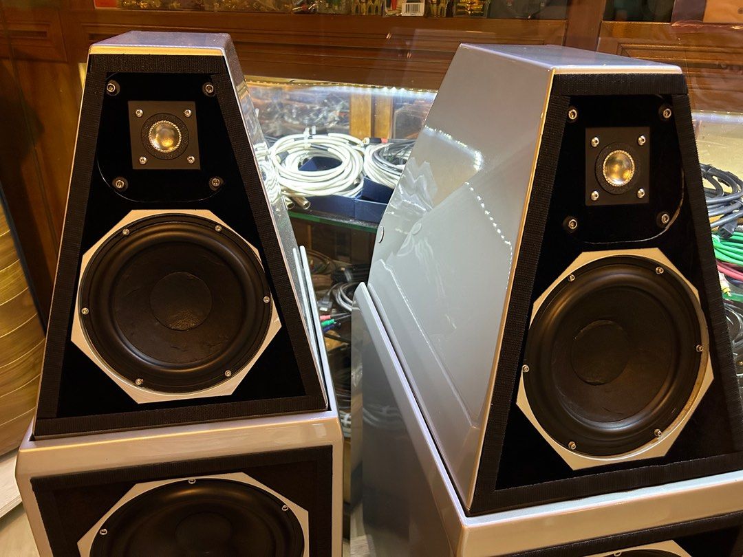 Wilson Audio Watt Puppy 7 Floorstanding Speakers, Audio, Soundbars ...