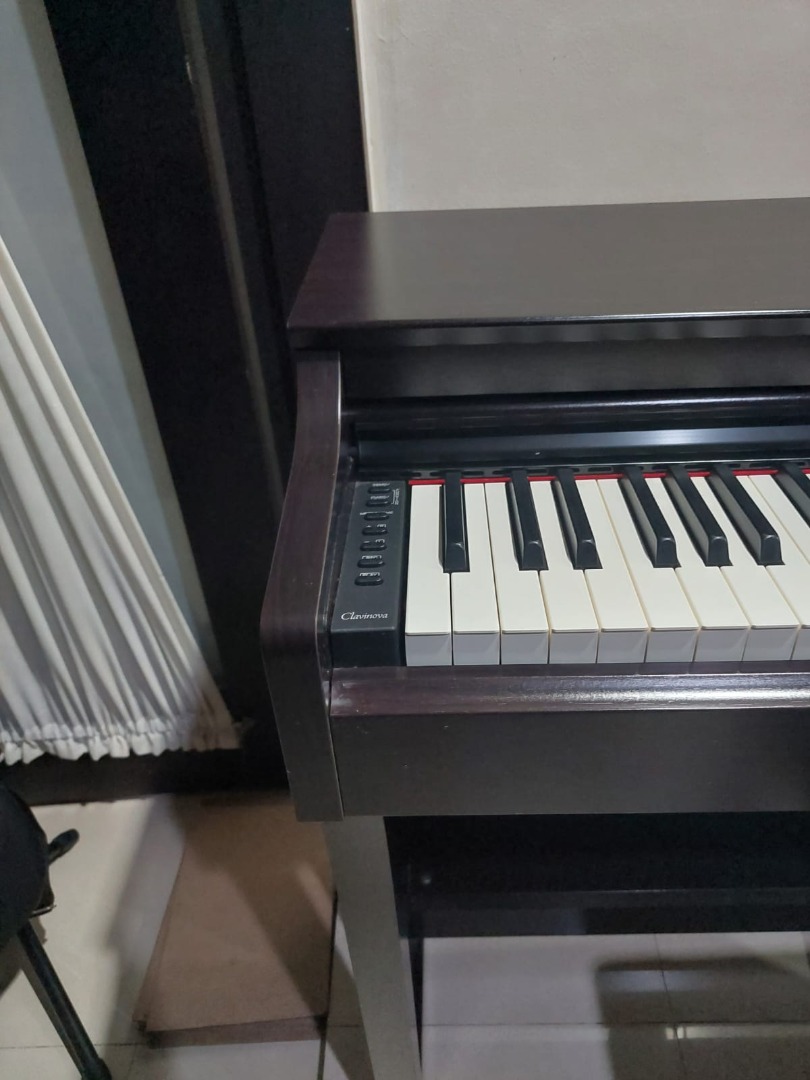 Yamaha Clavinova CLP-625, Musik & Media, Alat di Carousell