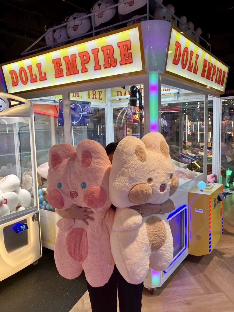 1 Metre Huge Bunny Plush, Hobbies & Toys, Toys & Games on Carousell
