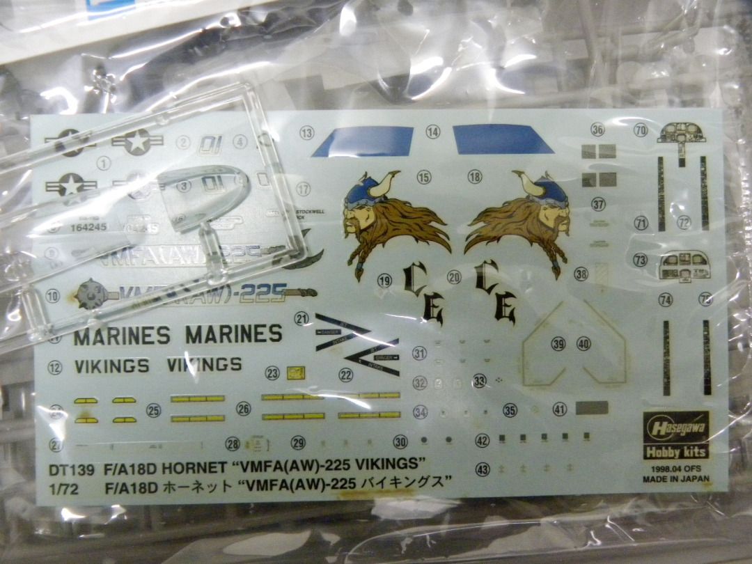 [專業] 1/72 [長谷川 02399] F/A-18D 維京中隊戰鬥機 'VMFA(AW)-225 VIKINGS', 書籍、休閒與玩具 ...