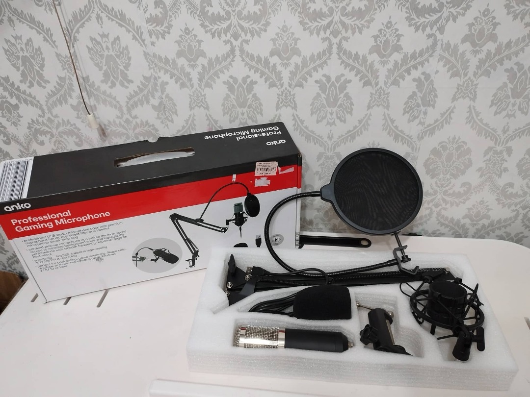a. Anko Gaming Microphone Set on Carousell