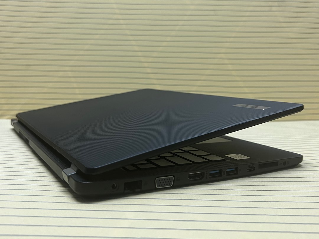 Acer Travelmate p214-52 core i5 10th generation Lady owned, Computers ...