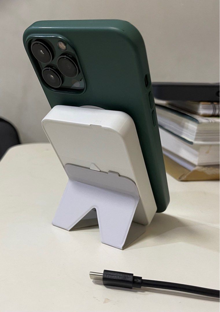 AIRDROPTECH PD 20W MagSafe Powerbank With Stand 10000mAh Magnetic ...