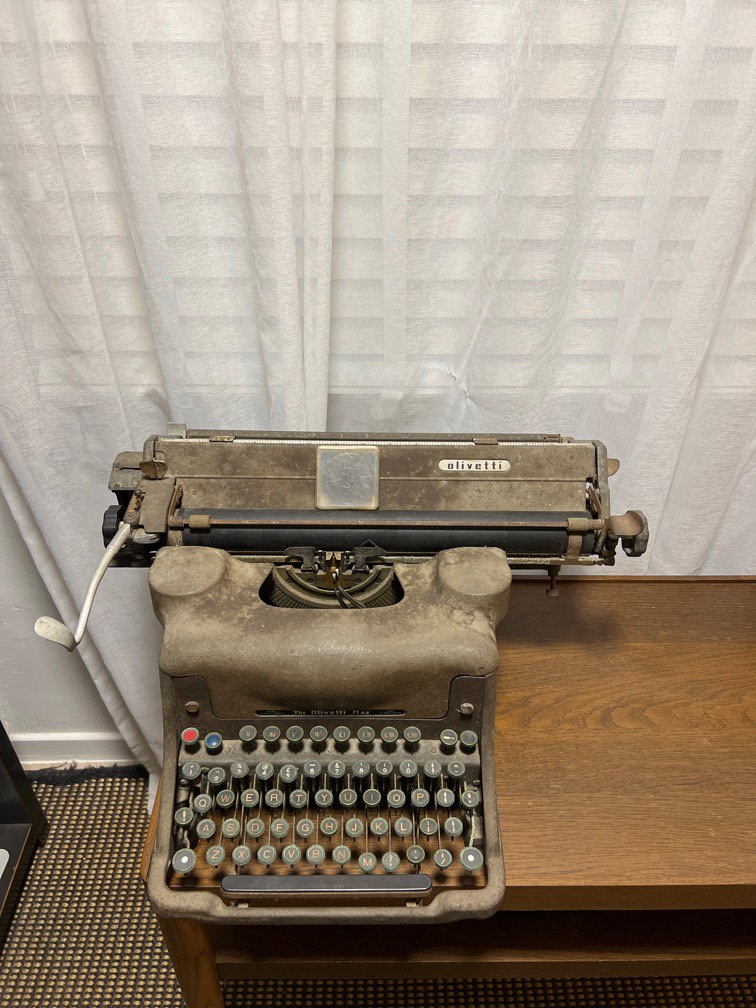 Antique Olivetti M44 Typewriter for Sale, Furniture & Home Living, Home ...