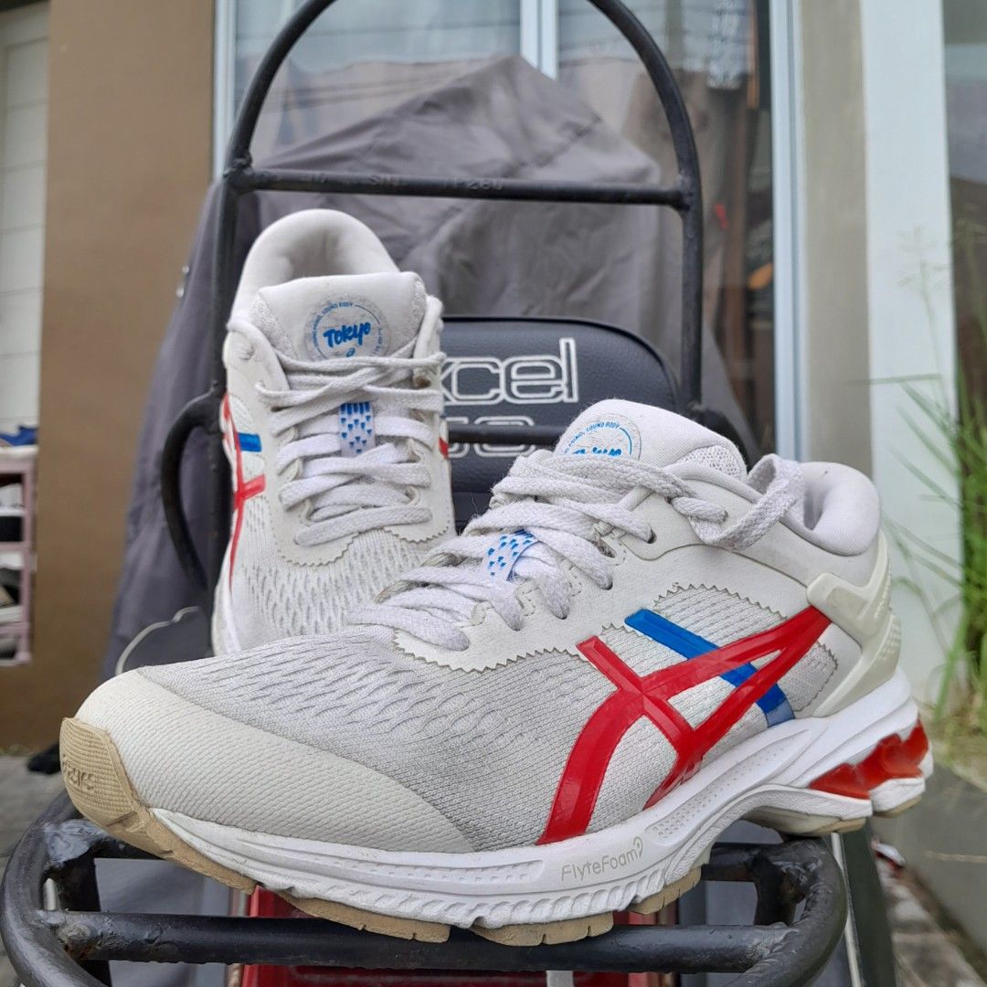 Asic, Fesyen Pria, Sepatu , Lainnya di Carousell