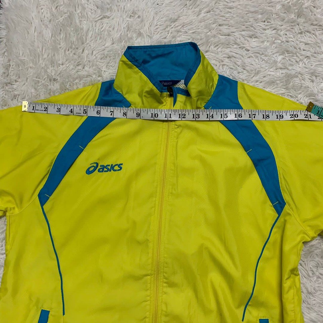 Asics jacket, Men's Fashion, Activewear on Carousell