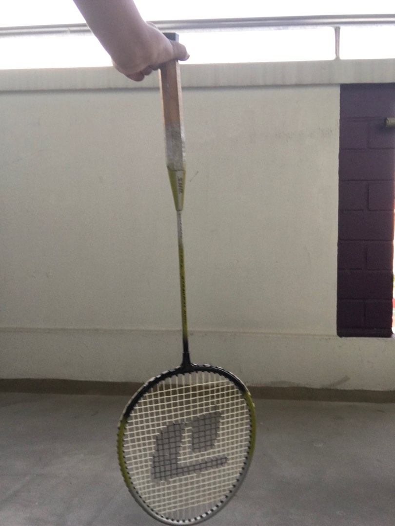 Badminton Racket, Hobbies & Toys, Toys & Games on Carousell
