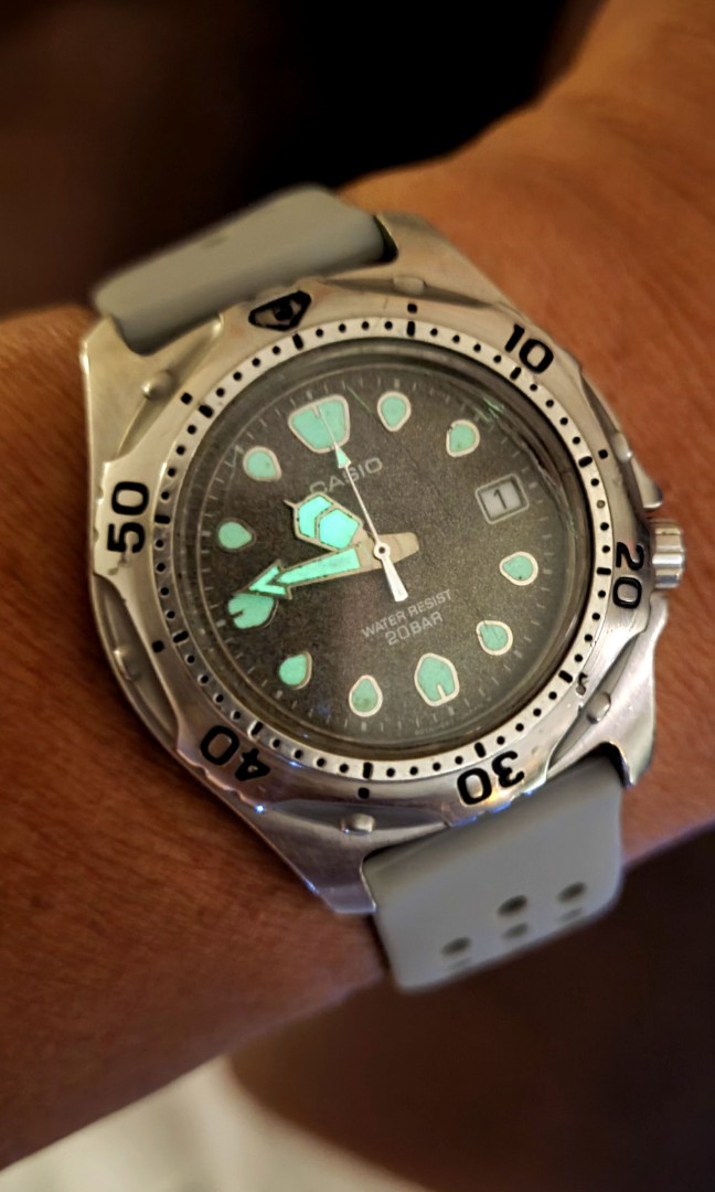 Casio VINTAGE Diver 200 Meters (660') WR 60 Clicks Rotatable Bezel Rare ...