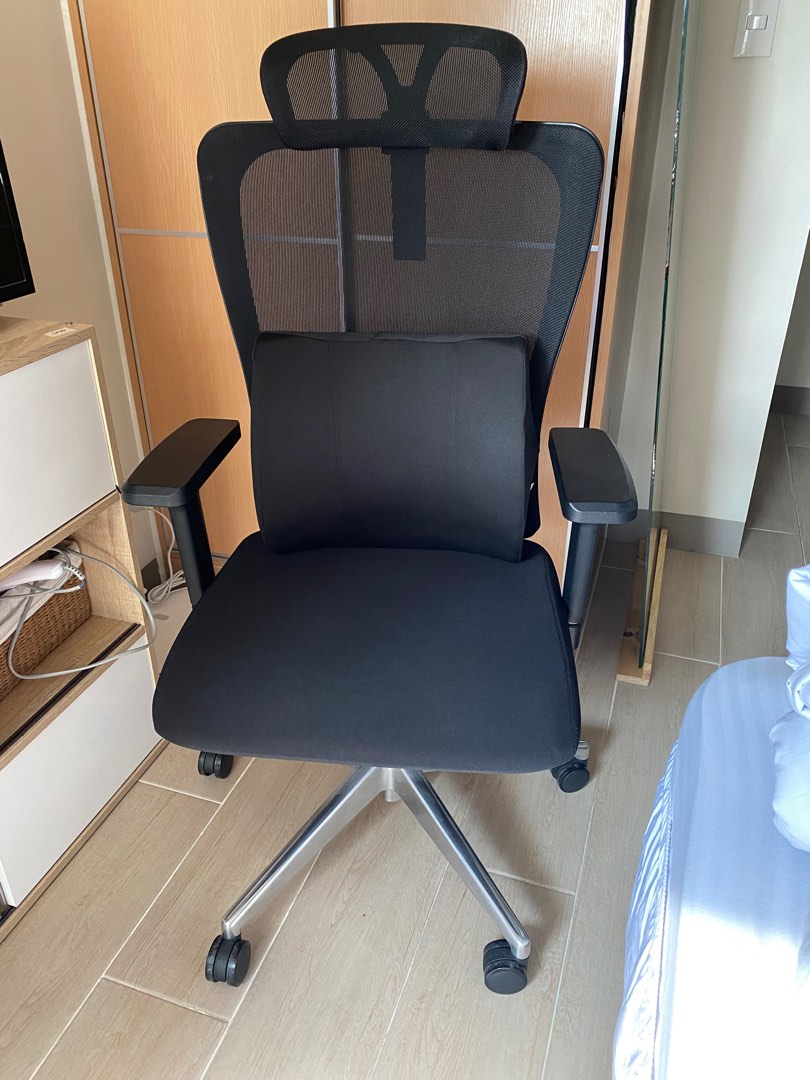 Computer chair, Furniture & Home Living, Office Furniture & Fixtures on ...