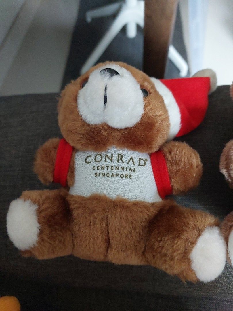 Conrad centennial singapore plush toy, Hobbies & Toys, Toys & Games on ...