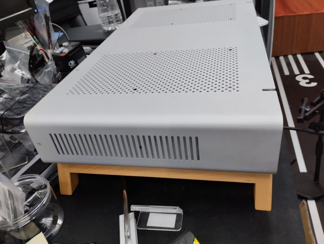 Cool Sleek Gaming PC i5 9600KF 2080 ti iTX Monitor Riser, Computers ...