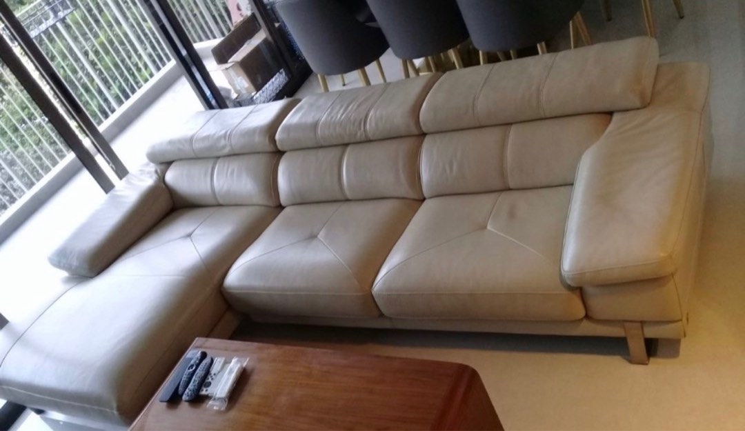 Corium Italia Leather L Shape Sofa, Furniture & Home Living, Furniture, Sofas on Carousell