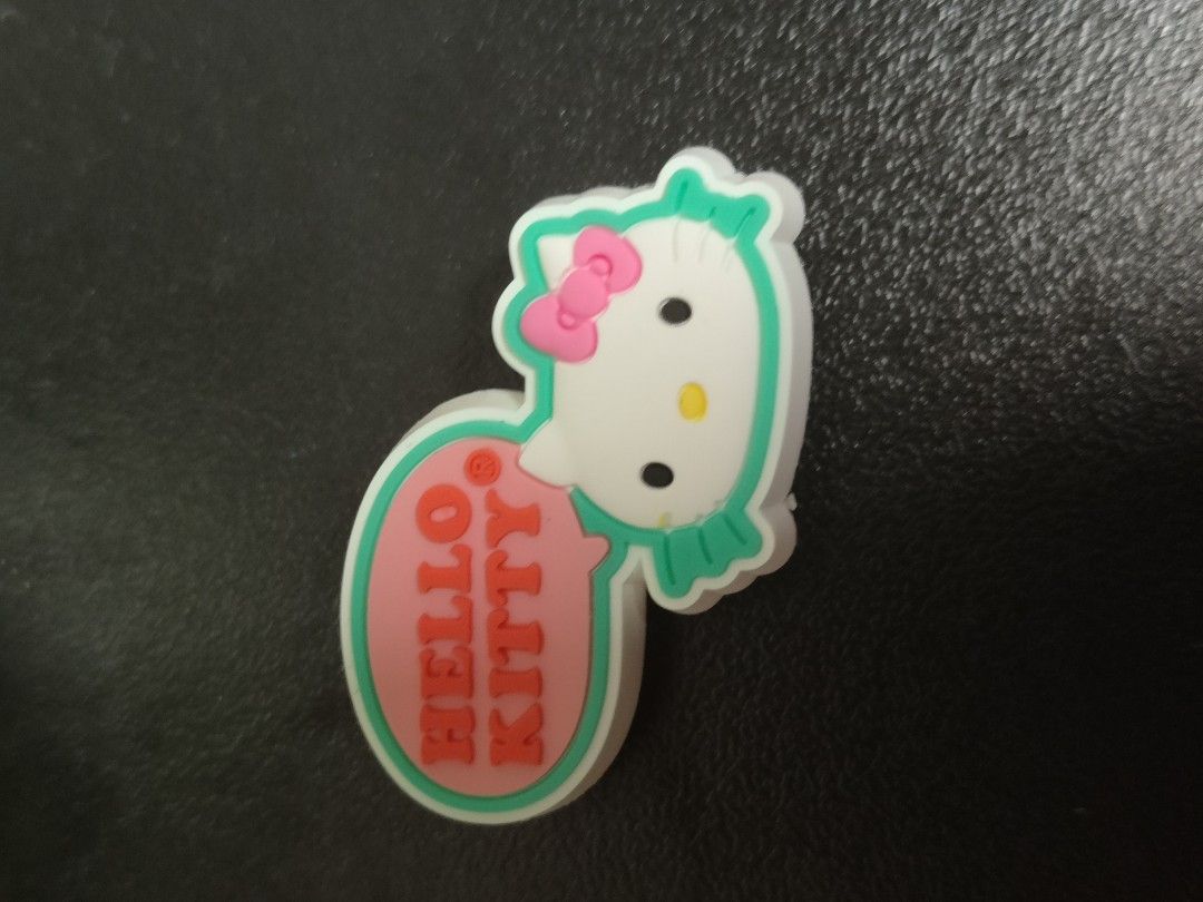 WTS Crocs Jibbitz Charm Sanrio Hello Kitty and Pompompurin (just taken ...