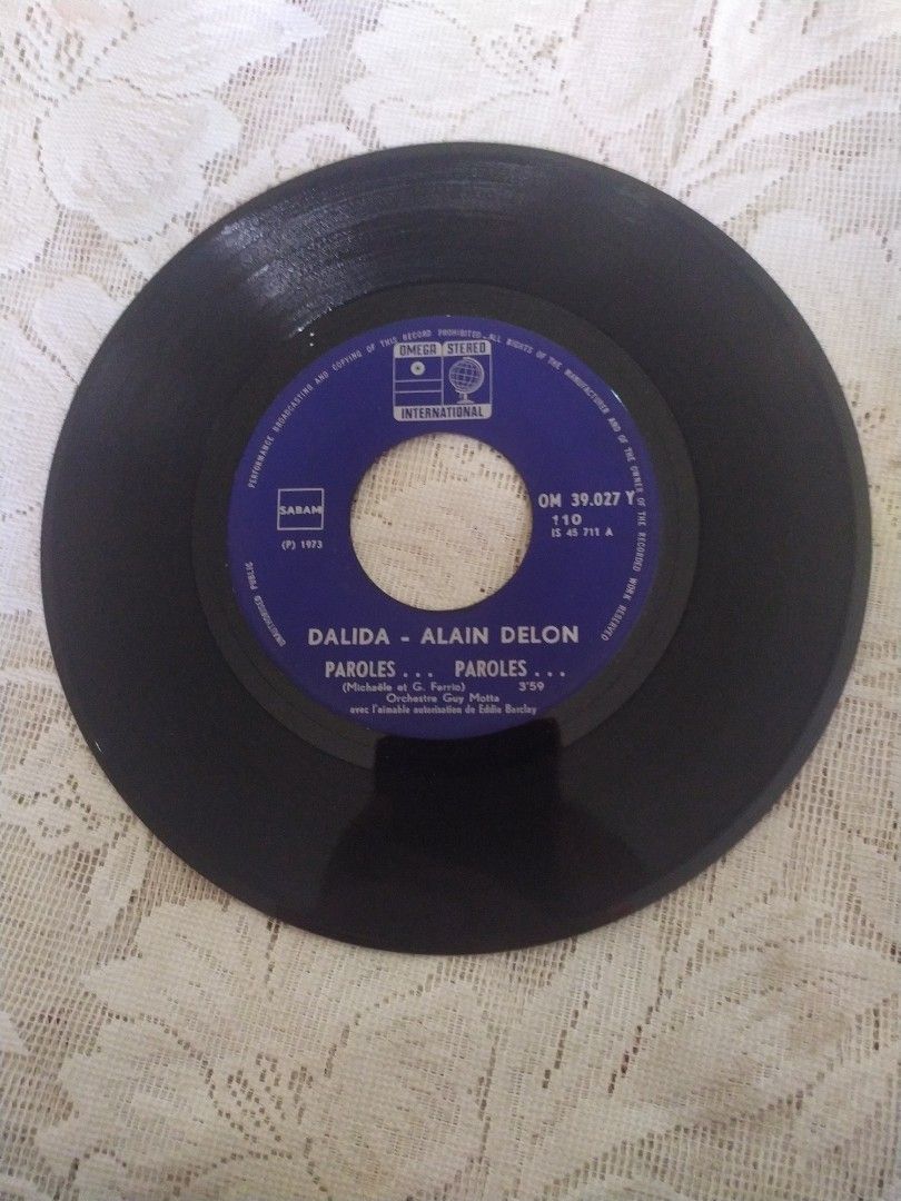 Dalida & Alain Delon - Paroles Paroles (7" single) VINYL PLAKA, Hobbies ...