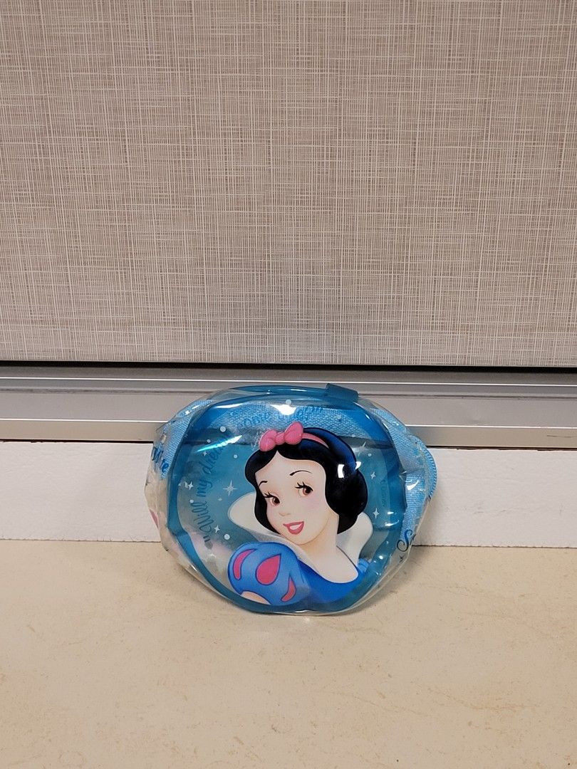 Disney Snowwhite pouch, Women's Fashion, Bags & Wallets, Purses ...