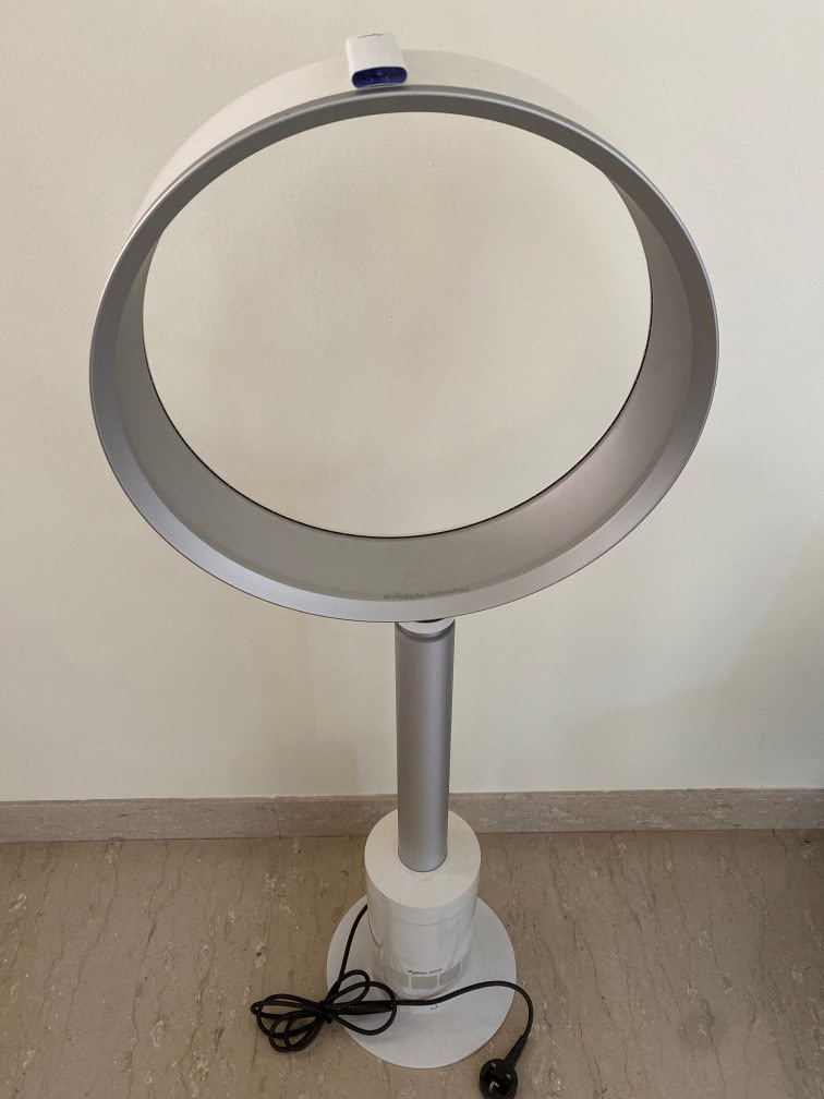 Dyson Fan AM08, Furniture & Home Living, Lighting & Fans, Fans on Carousell