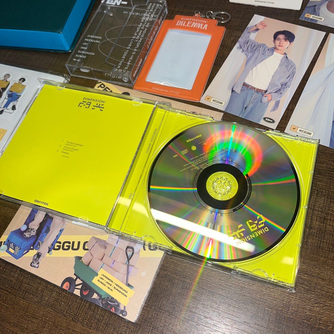 ENHYPEN 2 ALBUMS BULK SET + MERCHANDISE + GGU PACKAGE PHOTO STAND ...