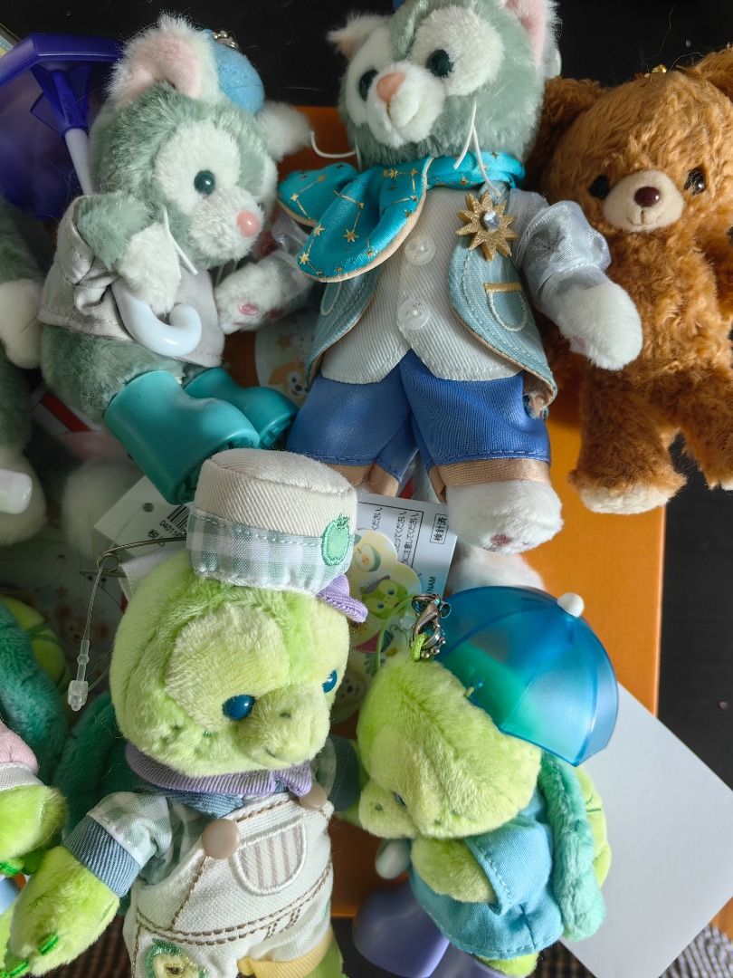 Gelatoni and Olu Mel keychains Disney Duffy and friends, Hobbies & Toys ...