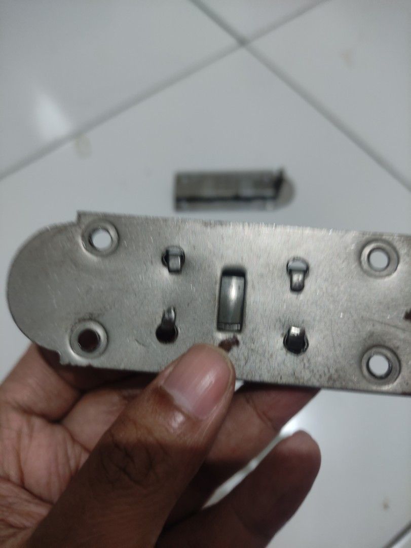 Grendel Kunci Slot pintu jendela jadul, Antik, Lainnya di Carousell