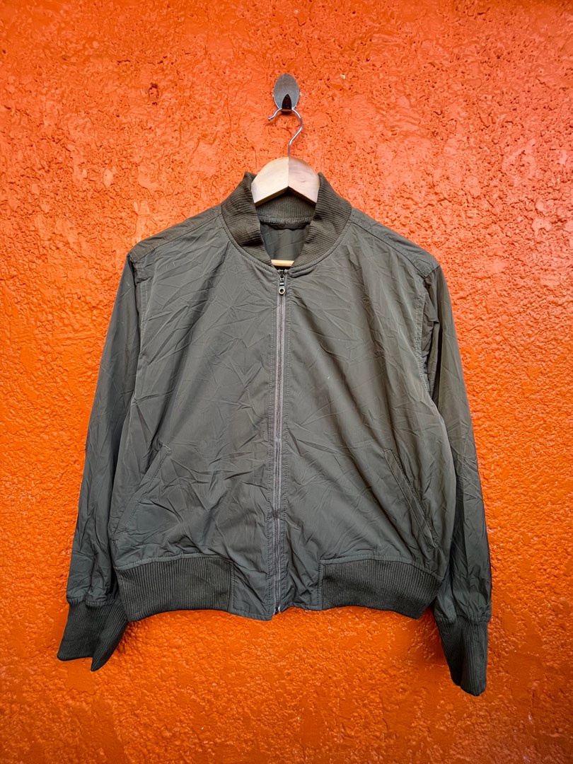 GU Bomber Jacket, Women's Fashion, Coats, Jackets and Outerwear on ...