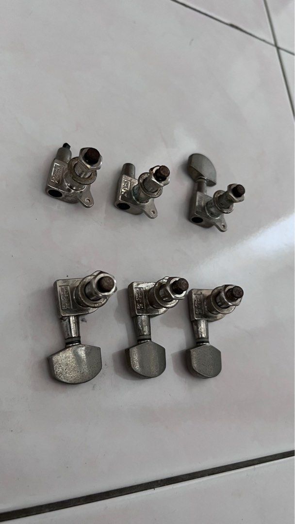 Guitar Tuning Peg Machine Head From Squier Fender And Ibanez Korean Hobbies And Toys Music