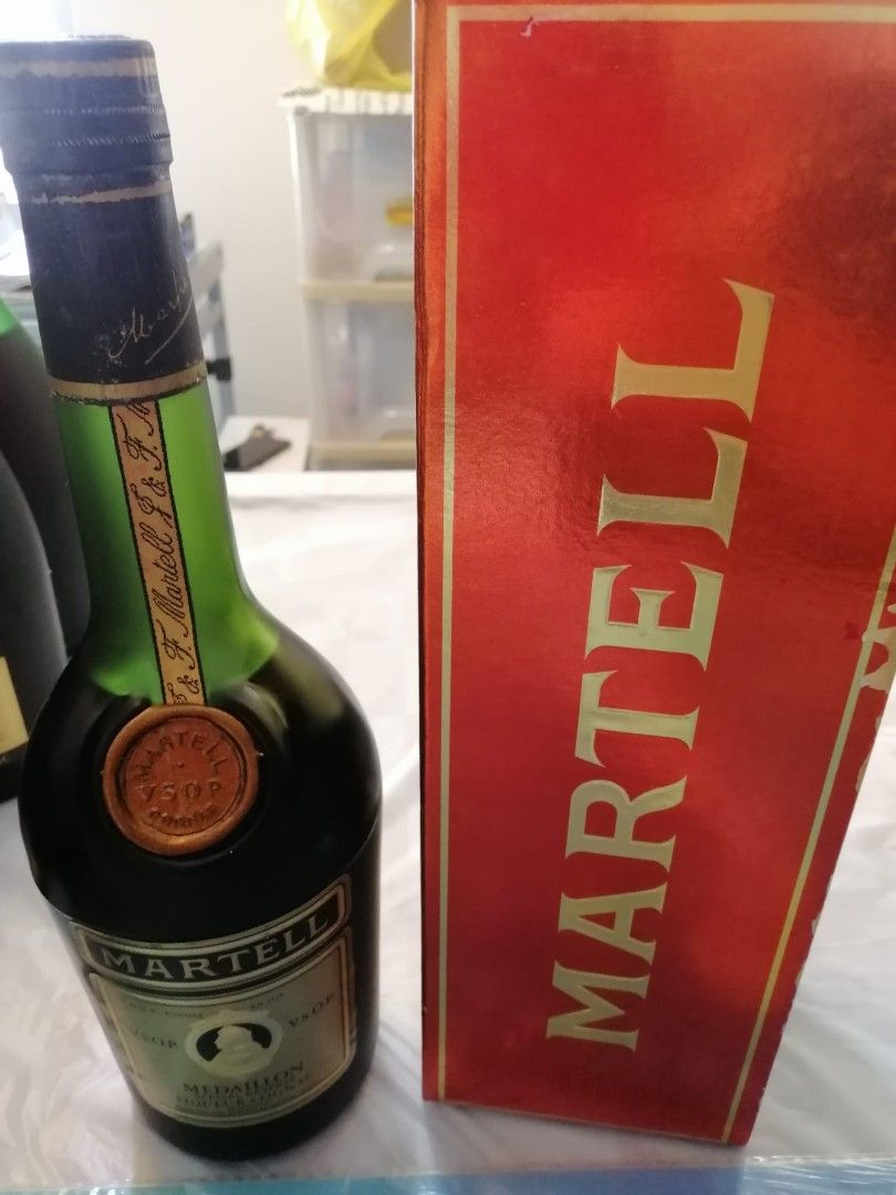 Hennessy VSOP Remy Martin Martell XO 40年, 嘢食 & 嘢飲, 酒精飲料 - Carousell