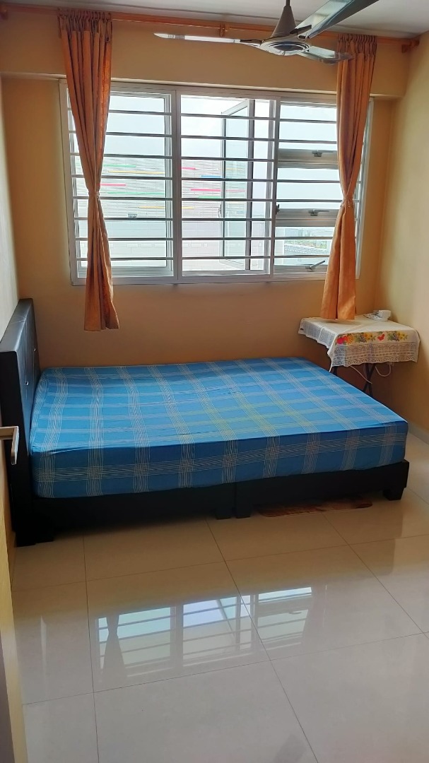 indian couples wanted to our common room from 1st aug 2023, Property, Rentals, HDB on Carousell