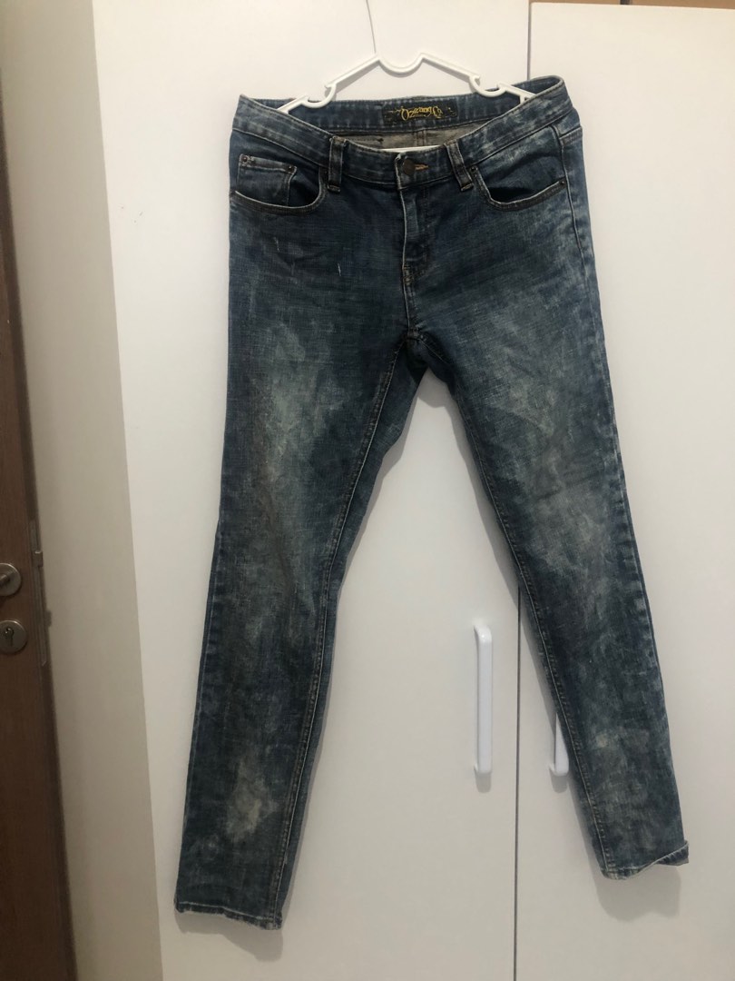 Jins super nyaman on Carousell