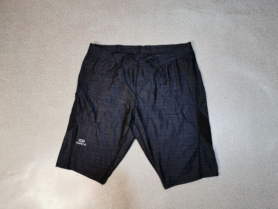 KALENJI RUNNING SHORT, Men's Fashion, Bottoms, Shorts on Carousell