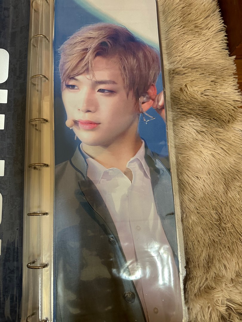 Kang Daniel Cheering Slogan, Hobbies & Toys, Memorabilia & Collectibles ...