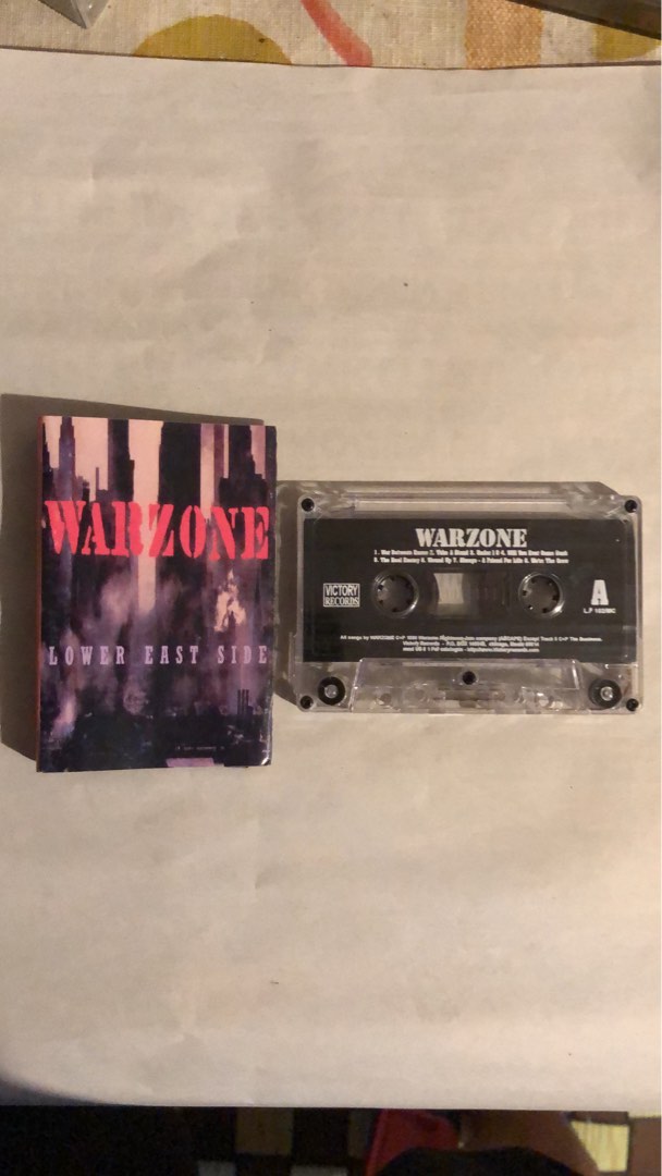 KASET WARZONE, Musik & Media, CD, DVD & Lainnya di Carousell