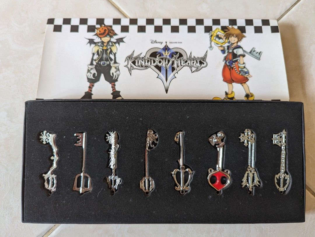 Kingdom Hearts Keyblade Set, Hobbies & Toys, Memorabilia & Collectibles ...
