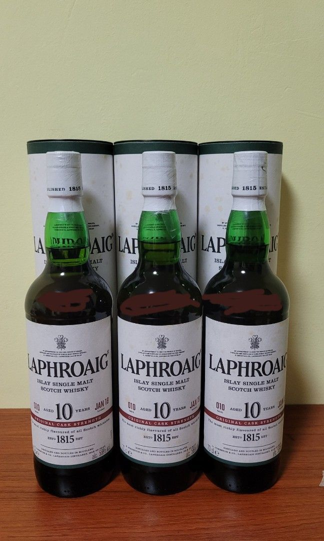 Laphroaig 10 Cask Strength Batch 10 700ml (Abv 18+), Food & Drinks, Alcoholic Beverages on Carousell