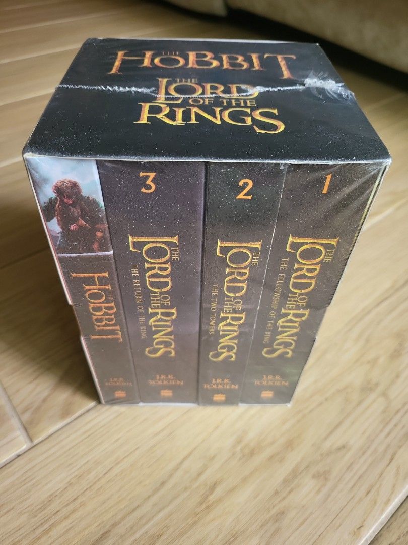 Lord of the Rings The Hobbit book set, Hobbies & Toys, Books ...
