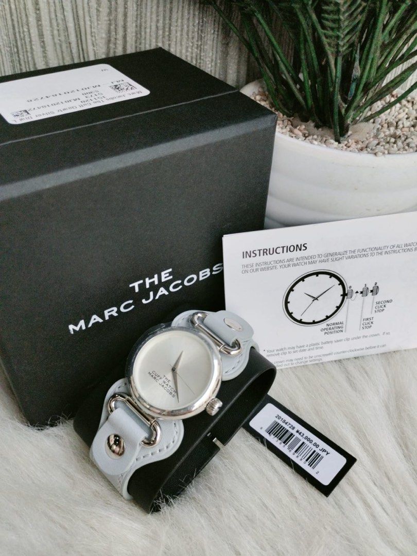 Marc Jacobs The Cuff Quartz Silver Dial Ladies Watch MJ0120184728 ...