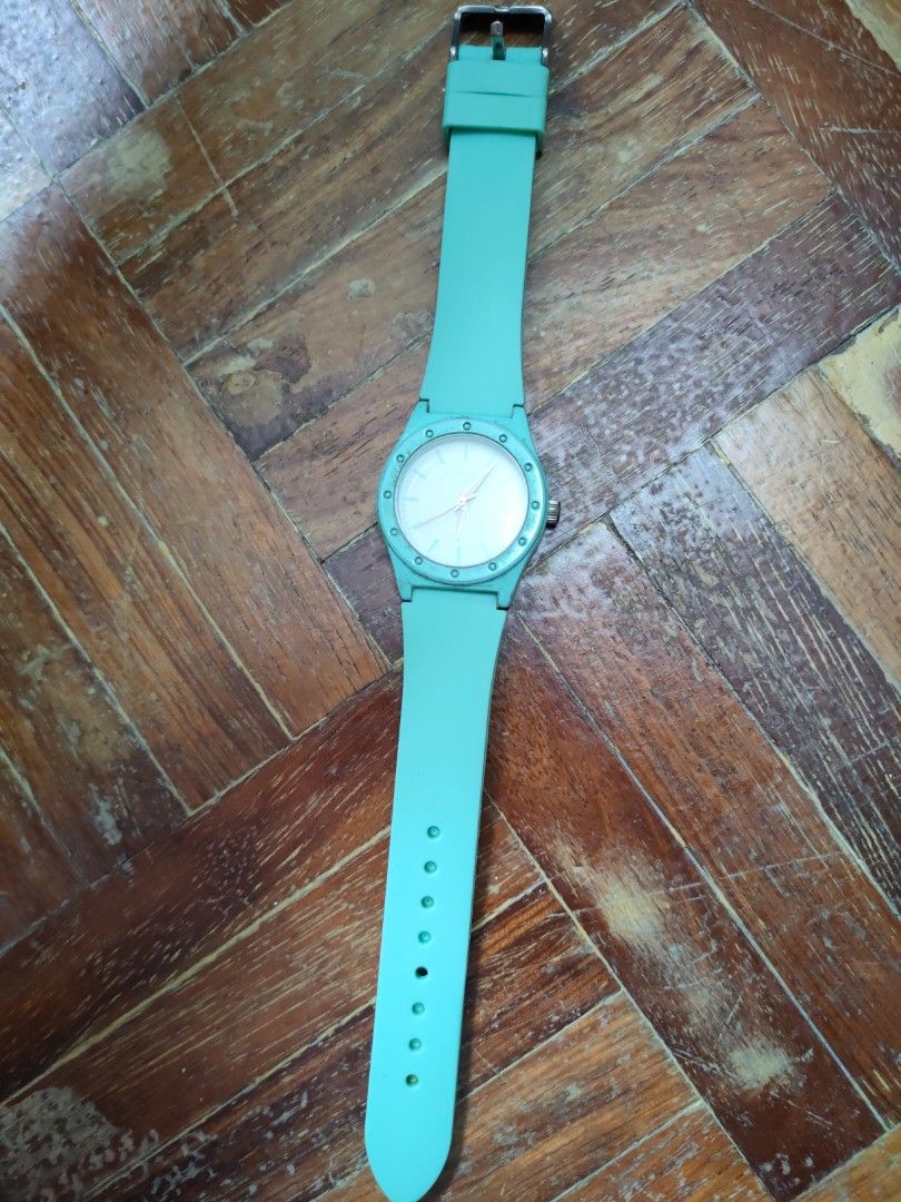 Miniso Light Green Analogue Watch, Women's Fashion, Watches ...
