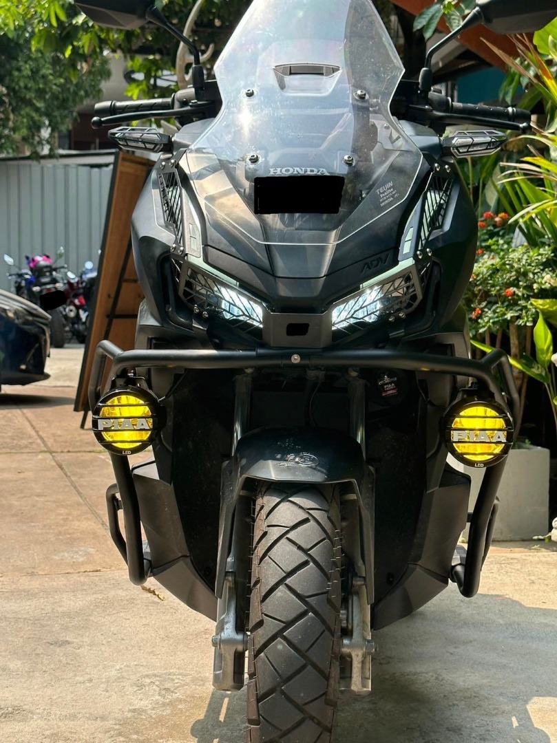 Moto Guru Honda ADV 160 2022 Black Crash Bar Compatible LED Fog Lights ...