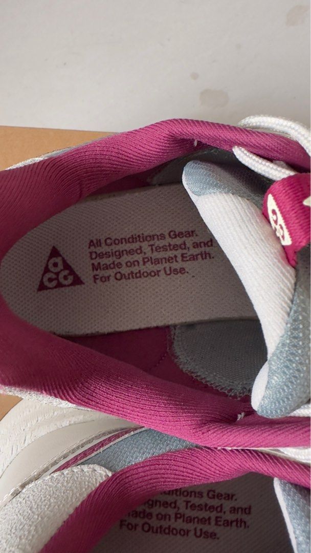 Nike ACG Lowcate TrailFrame, Luxury, Sneakers & Footwear on Carousell